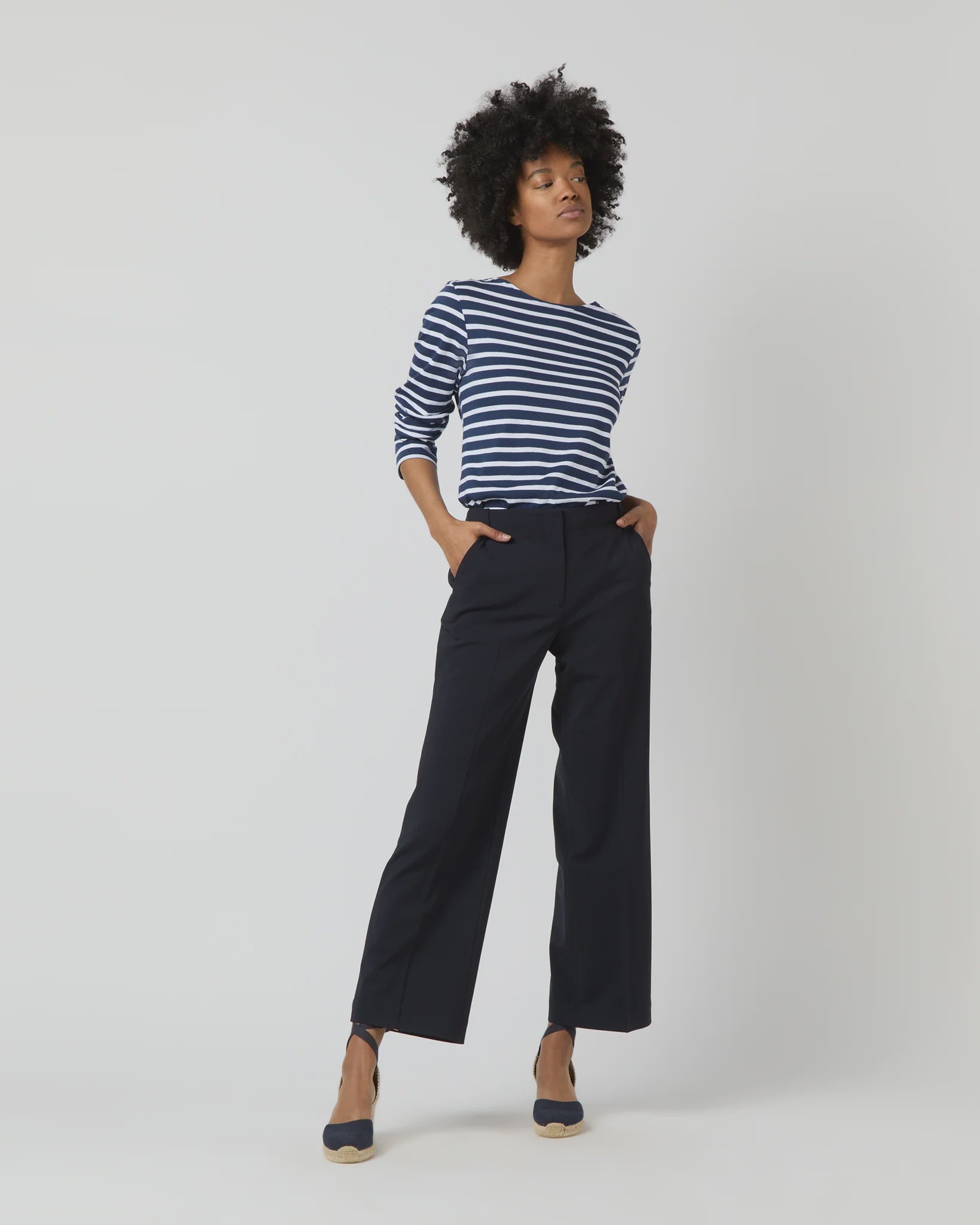 AM Navy Cropped Trousers – Edit by LBP
